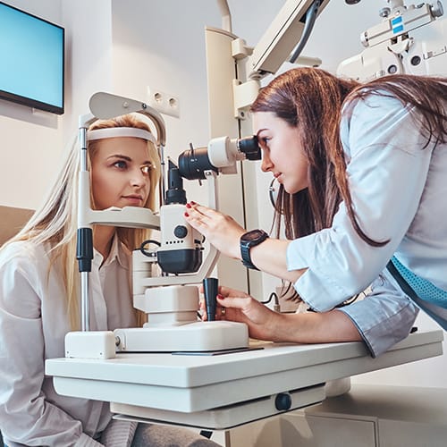 Bachelor of Optometry | Build a Career in Vision Care Abroad